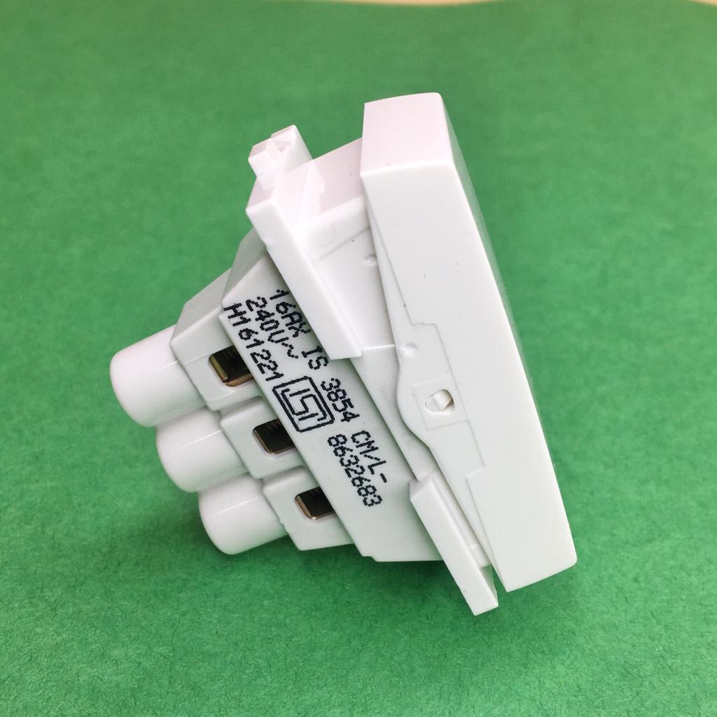 Anchor Penta Modular (1 & 2) Module 16 AX 1-2 Way Switches - 1 Pc ...