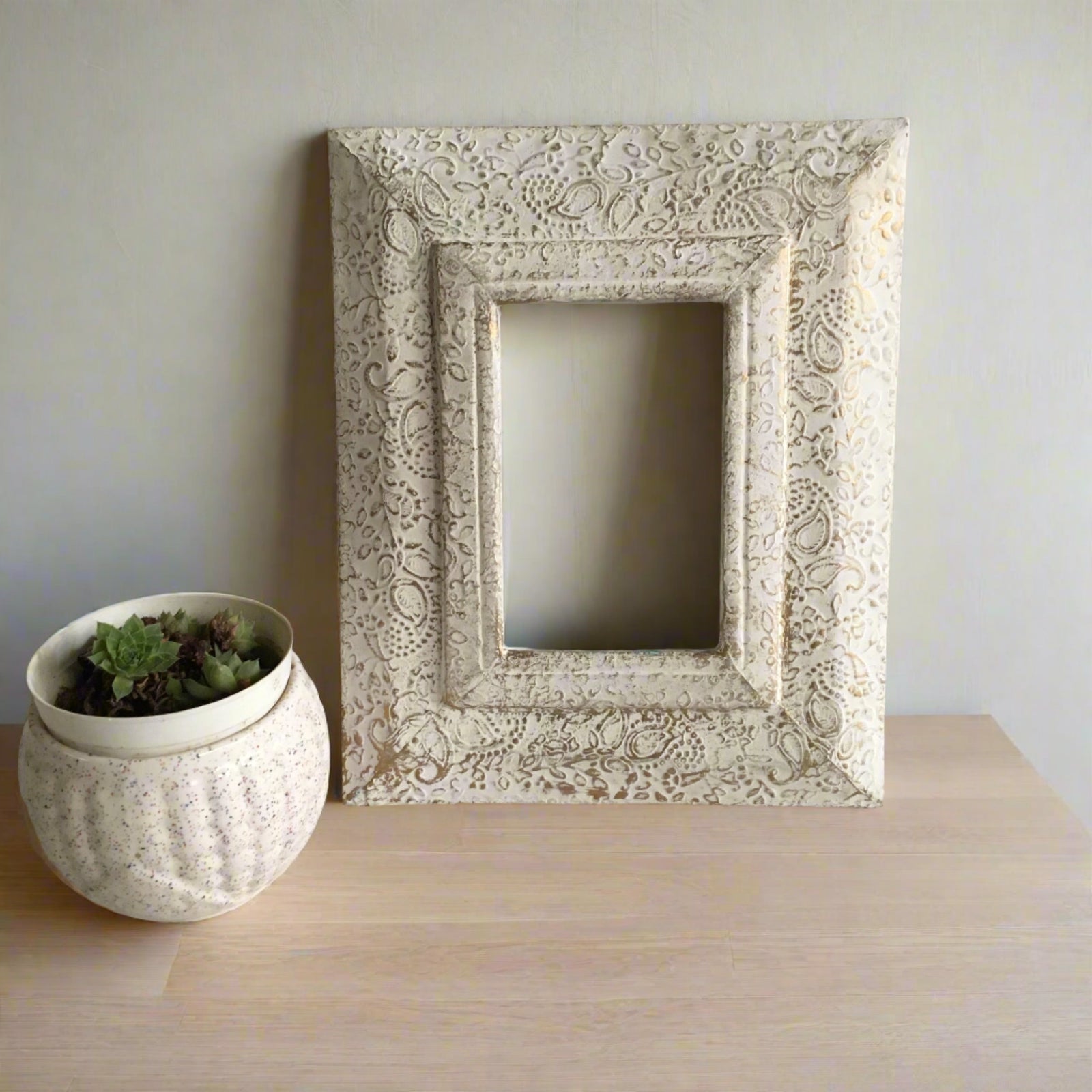 Antique White & Gold Wood Picture Frame By HMF – PeelOrange.com